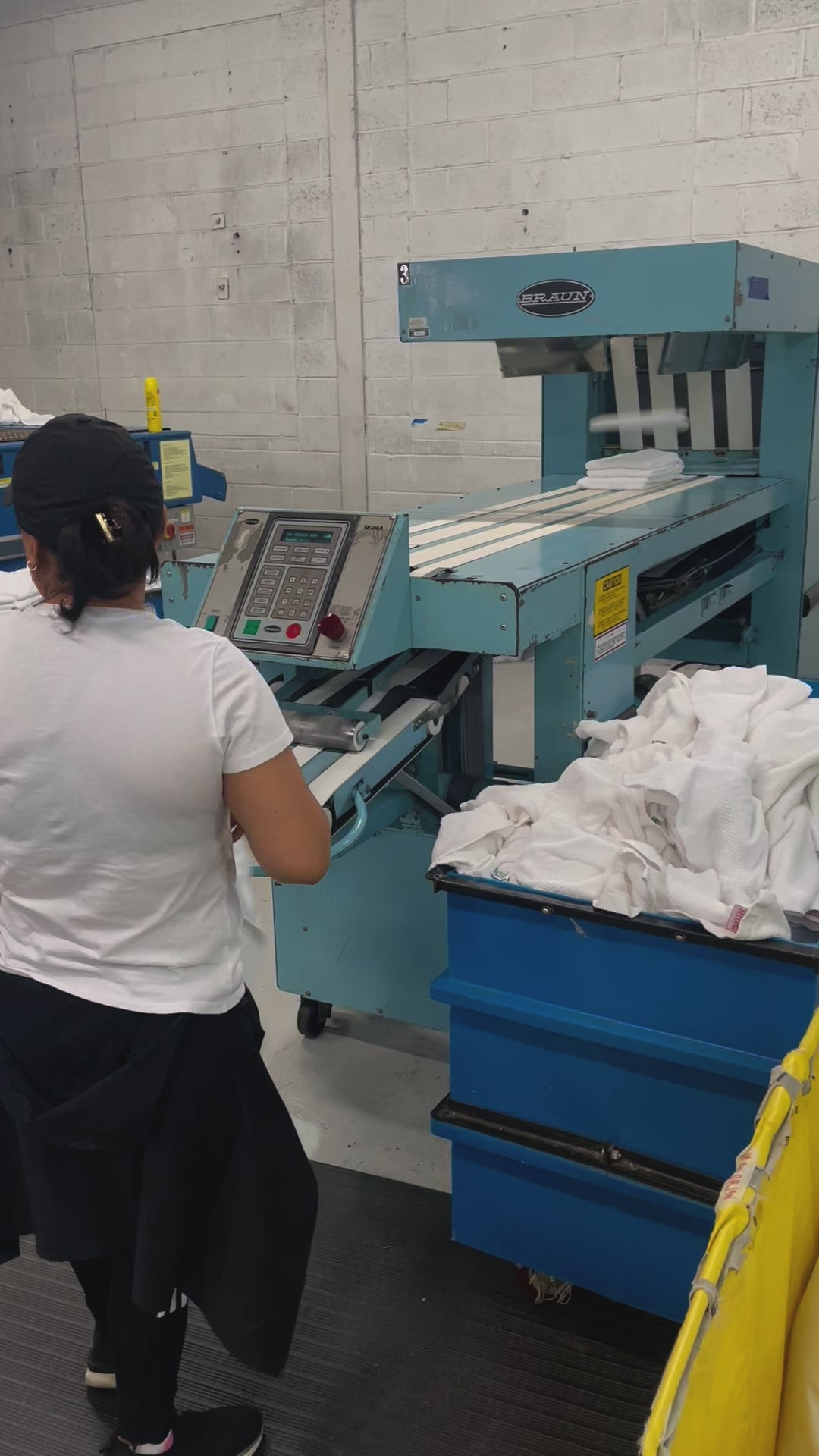 GA Braun Sigma Towel Folder – Leading Edge Laundry Equipment