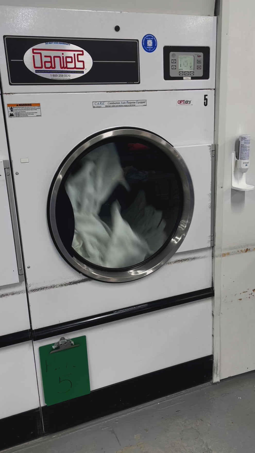 Unimac Dryer 75lb UTF75NRUQ1C2W01 - 2014 – Leading Edge Laundry Equipment